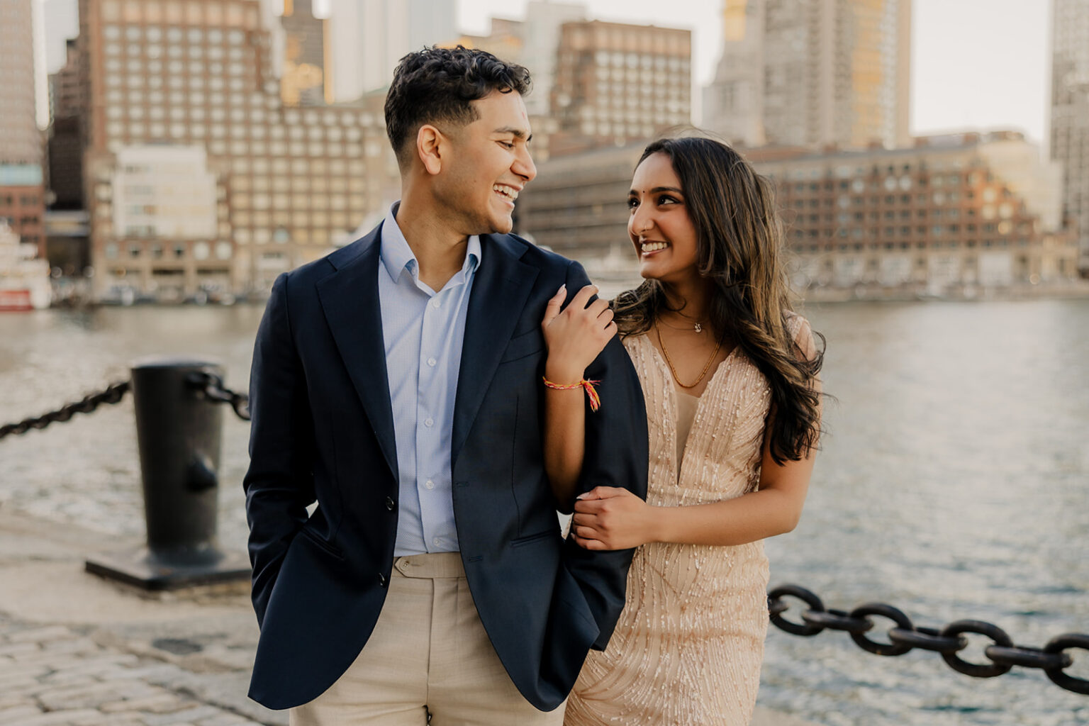 Seaport Engagement Photos: The Perfect Boston Skyline Backdrop ...